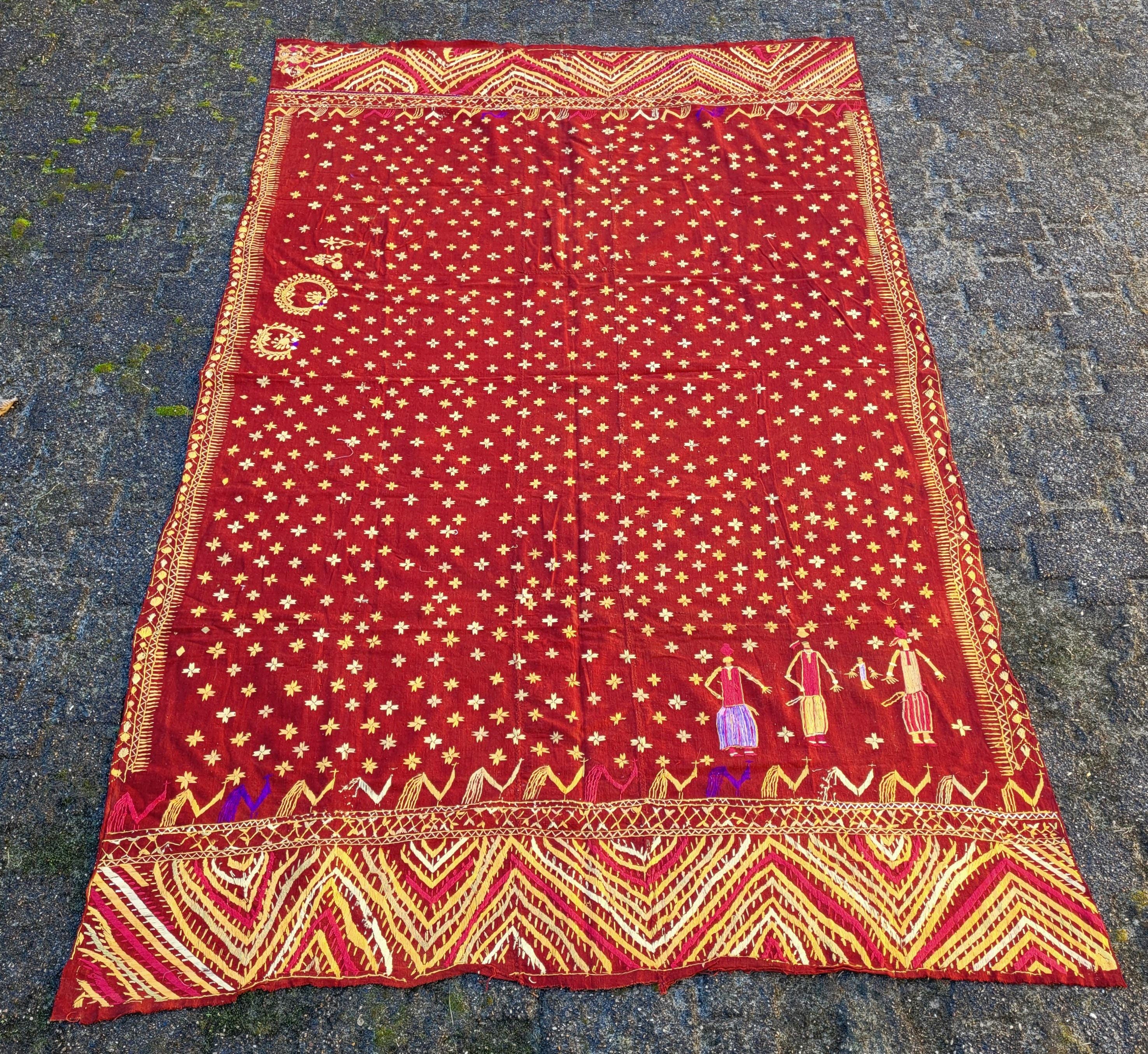 Antique Embroidered Phulkari Shawl: 1930s Eastern Punjab Textile - Etsy