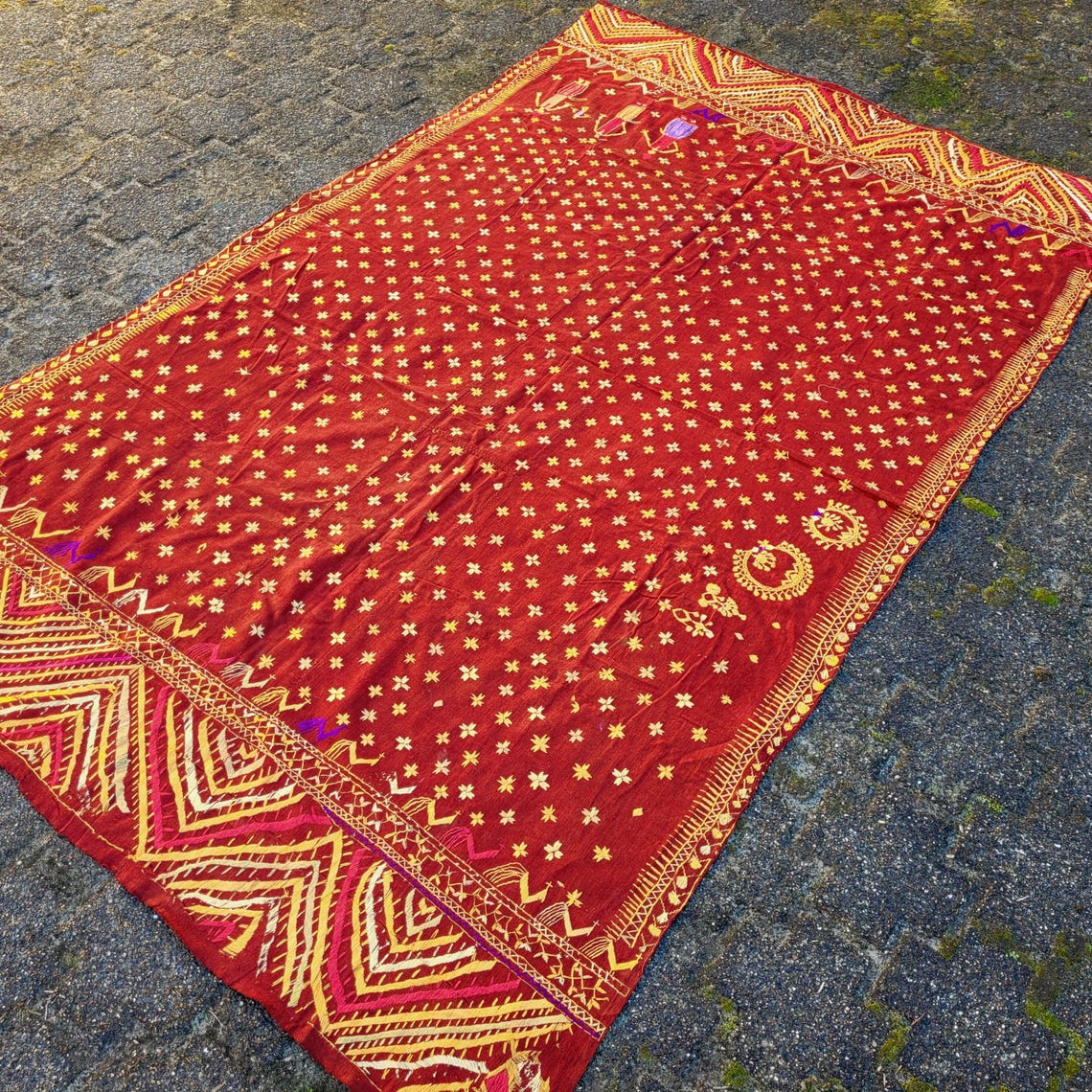 Antique Embroidered Phulkari Shawl: 1930s Eastern Punjab Textile - Etsy