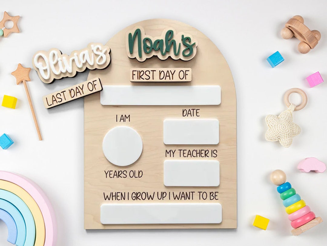 Custom First & Last Day School Sign: Wooden Photo Prop - Etsy