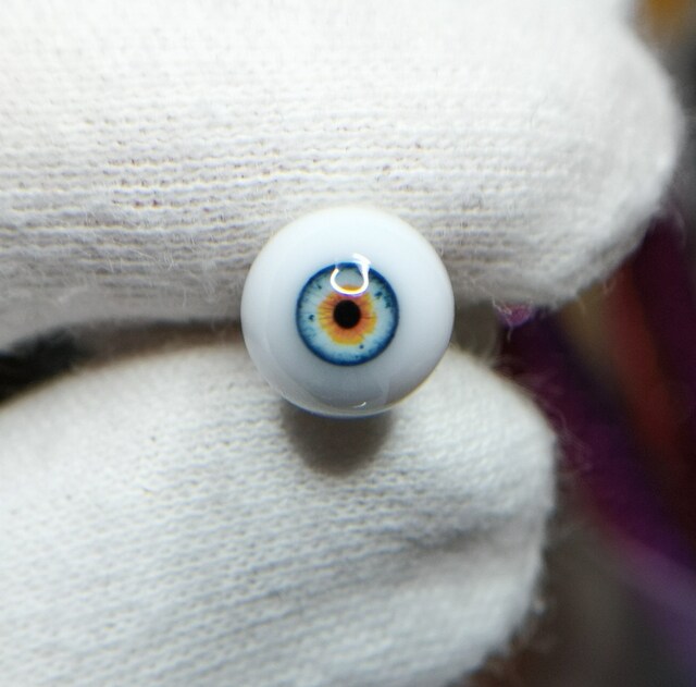 EyesintheBox - Etsy