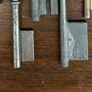 Iron Keys Key Vintage France Antiquesantique Home Decor - Etsy