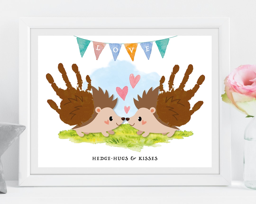 Hedgehog / Hedgehog & Kisses / Handprint Art / Autumn / Fall Decor ...