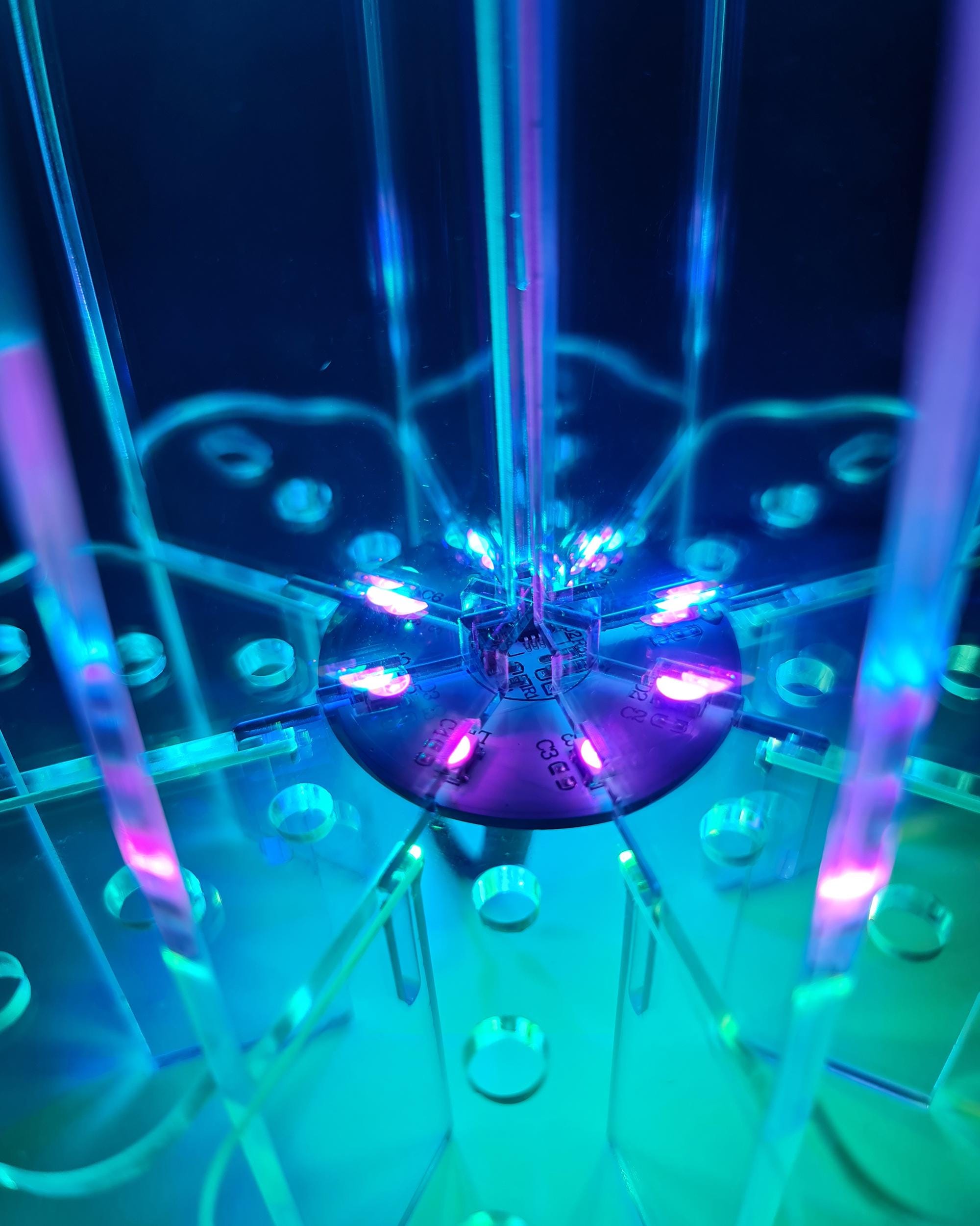 Futuristic Table Lamp for Gamers, Controllable LED Light Colours ...