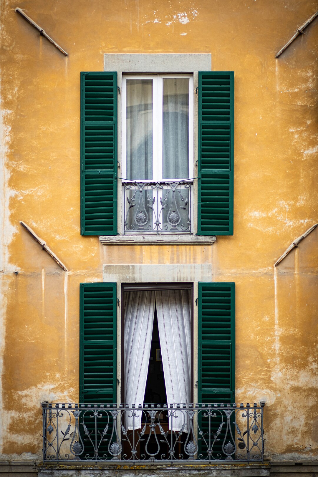 Old Windows and Balcony in Arezzo, Tuscany, Italy - Etsy