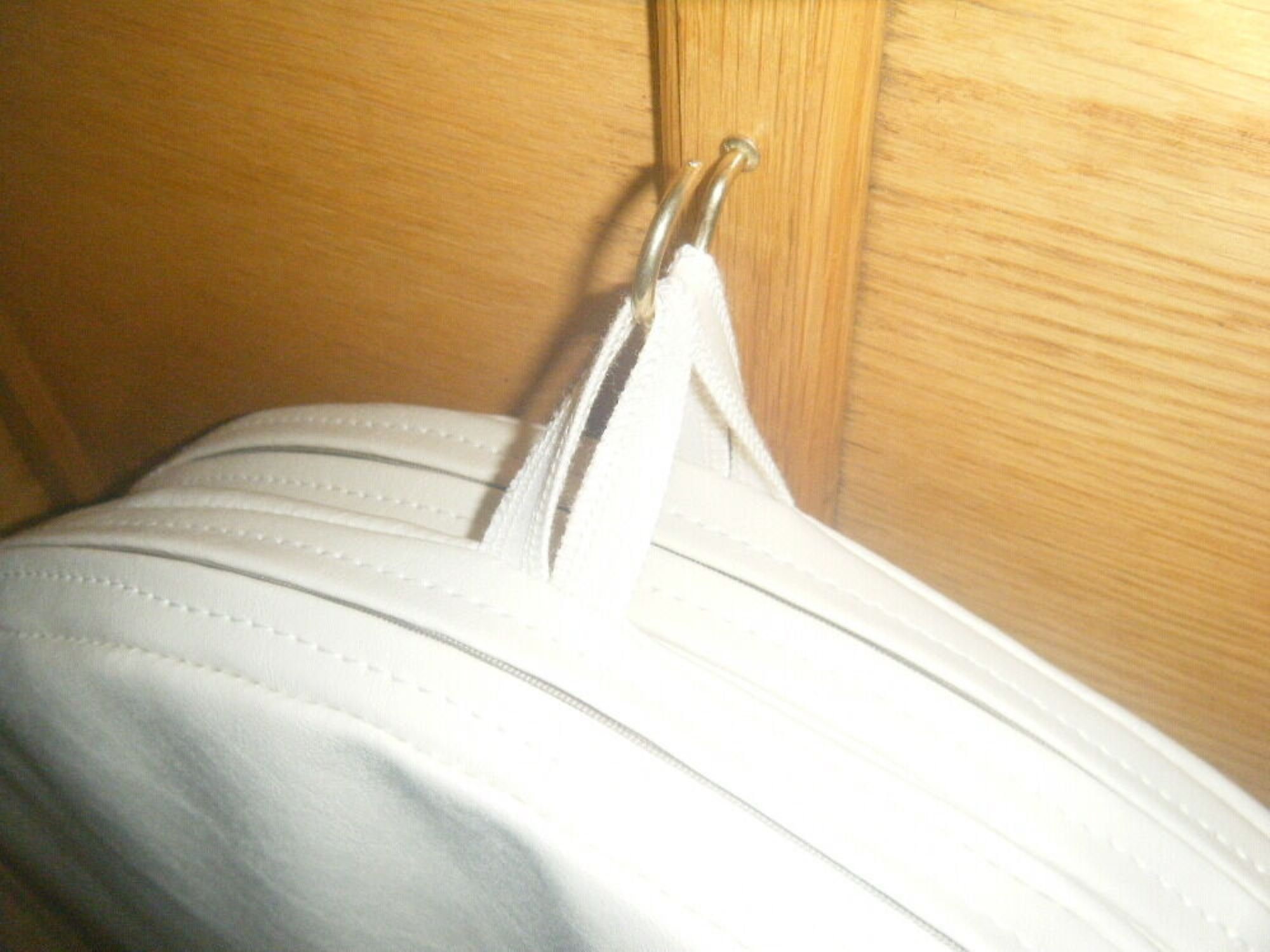 Porthole Bung Size Range 20 to 23 Narrowboat Canalboat Round Window ...