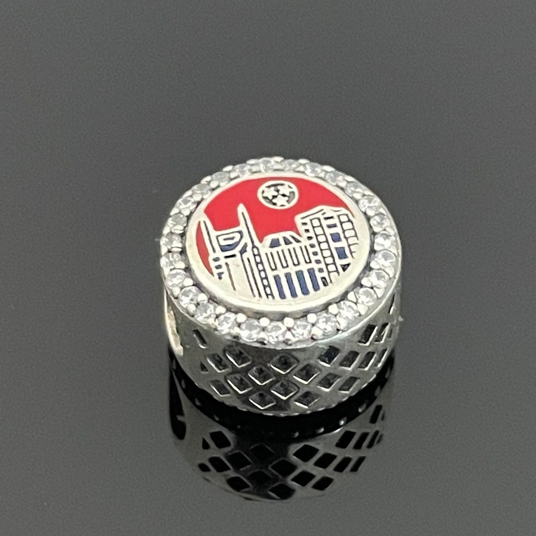 Pandora Nashville Guitar Exclusive Bead Charm My Heart Chicago Pendant ...