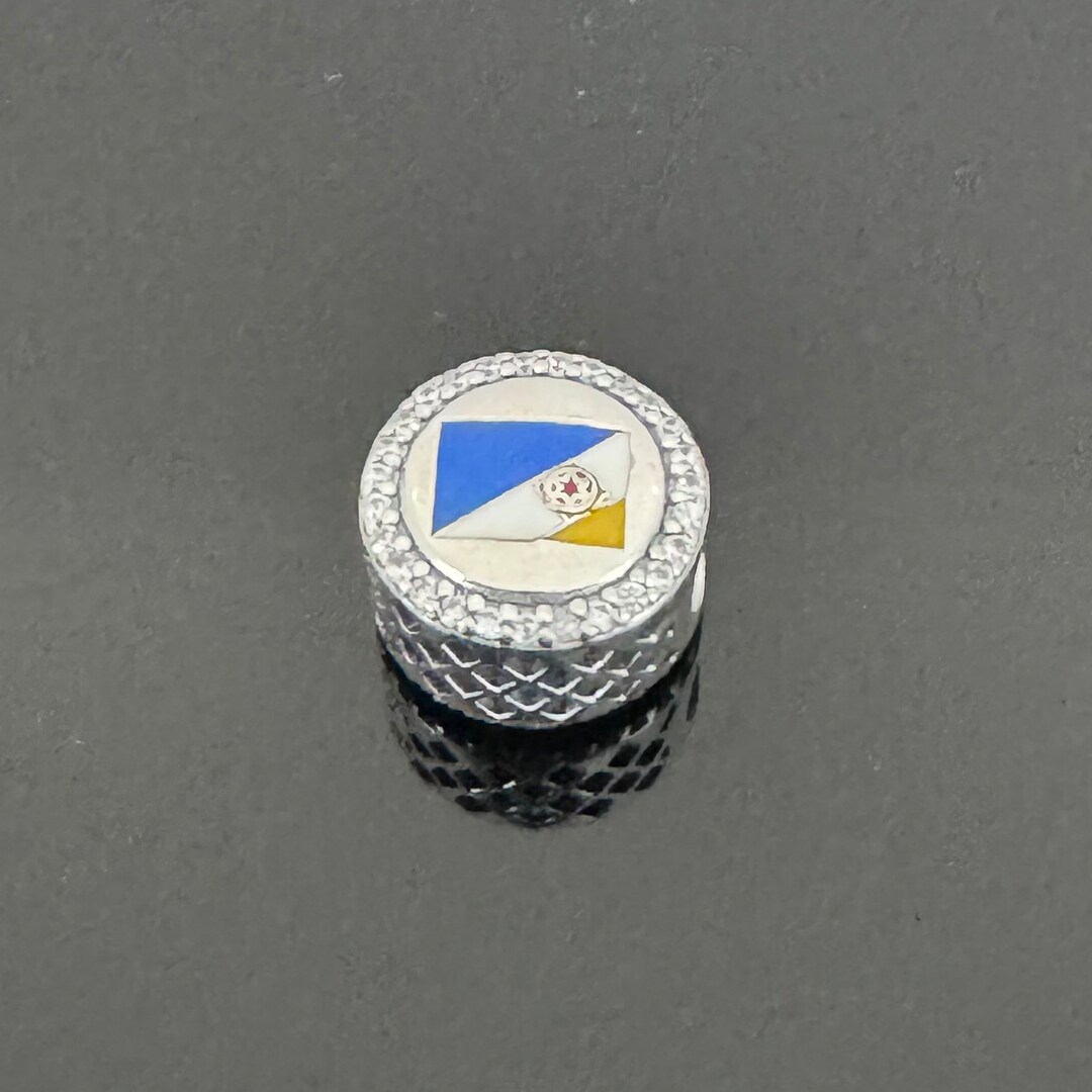 A Real Pandora Charm| Pandora Bonaire Flag Exclusive Bead Charm ...