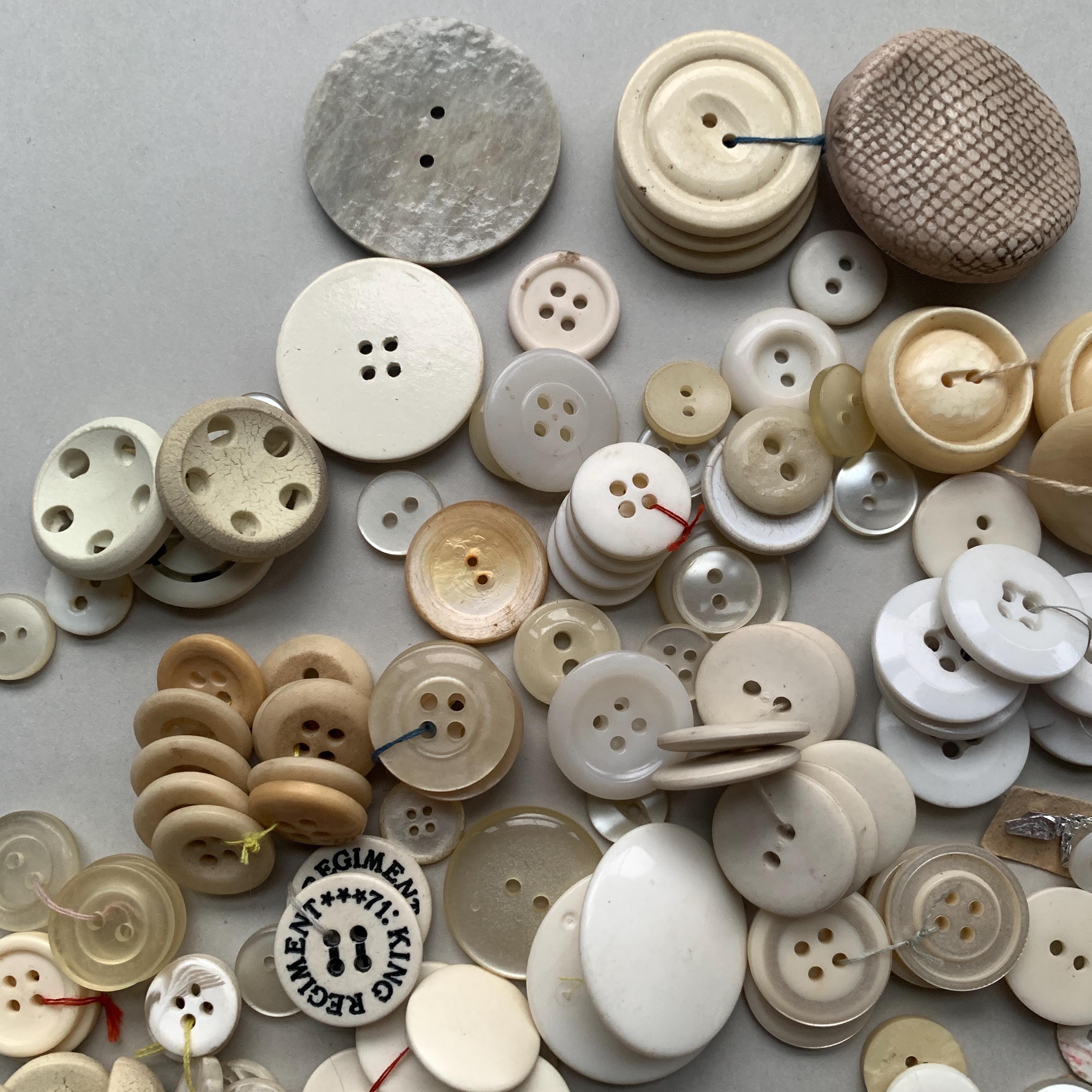 Vintage Assorted Job Lot Beige Sewing Buttons Various Size Style ...