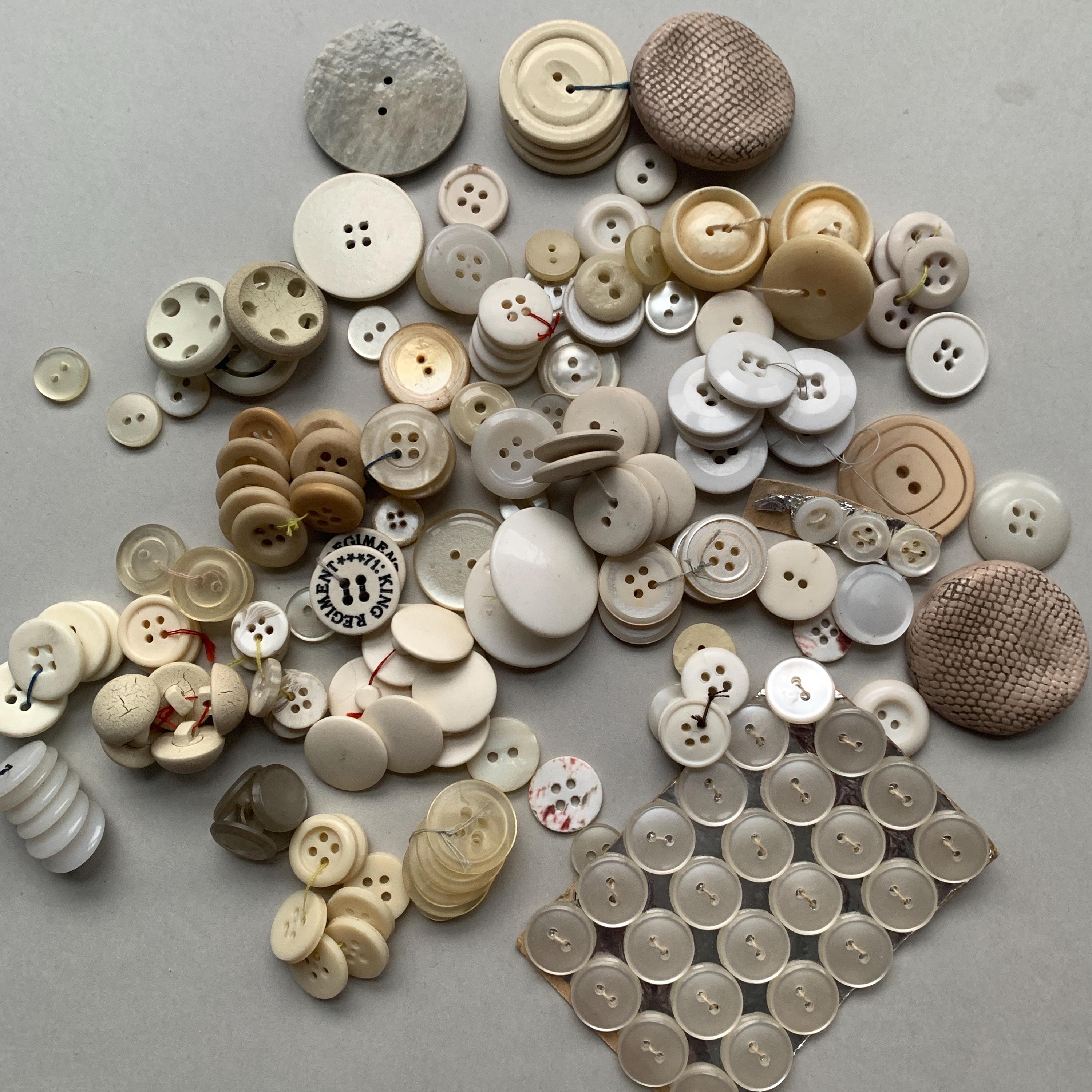 Vintage Assorted Job Lot Beige Sewing Buttons Various Size Style ...