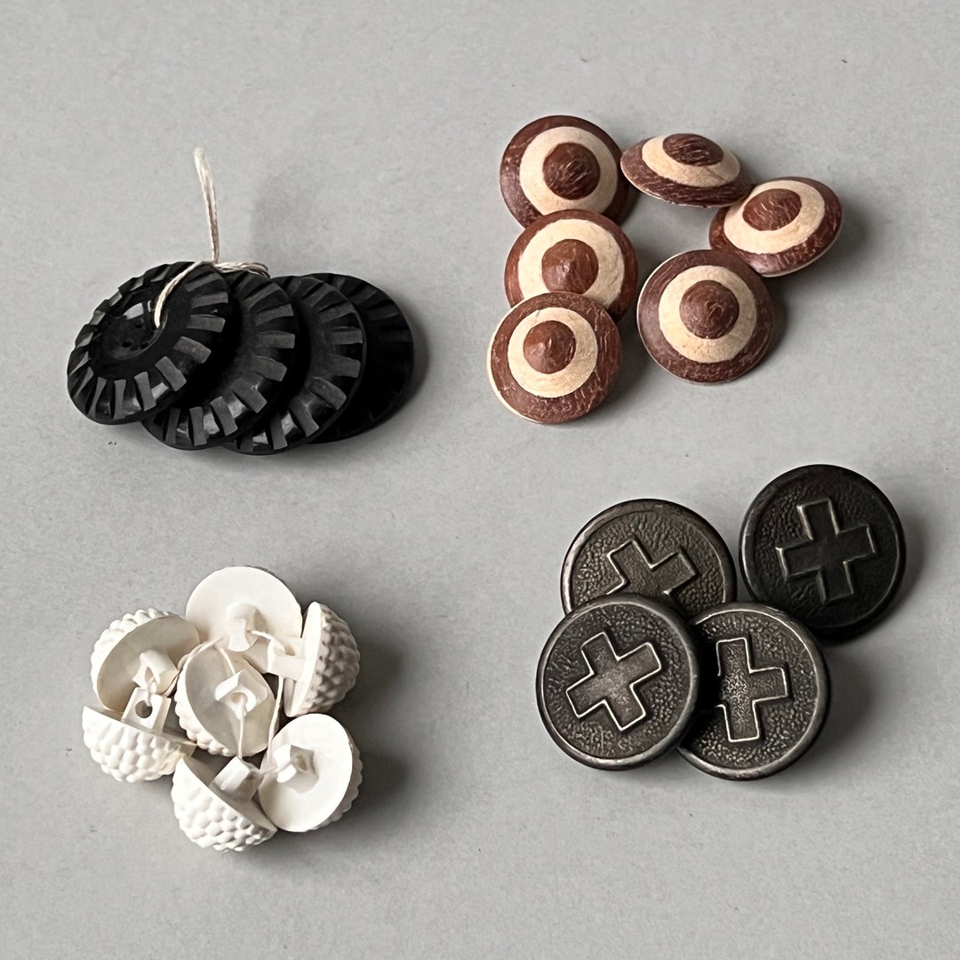 21 Vintage Assorted Lot Buttons Black Carved Button, Metal Shank ...