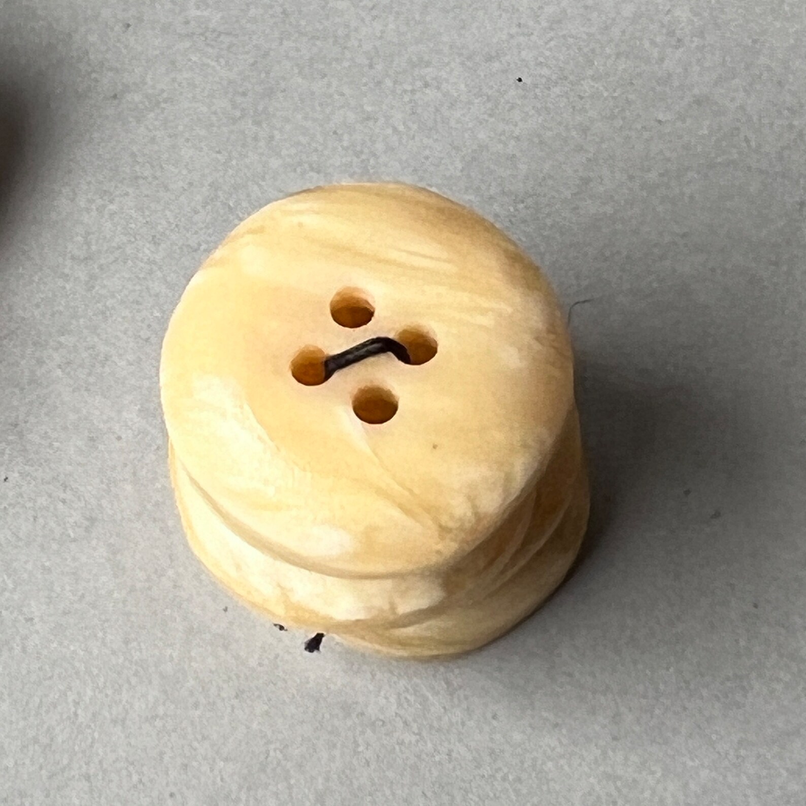 Vintage Retro 50s 60s Assorted off White Beige Taupe Buttons Set of 37 ...