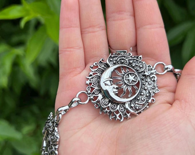 Metal Crescent Moon and Sun Belt, Vintage Vibe Costume Jewelry, Waist ...