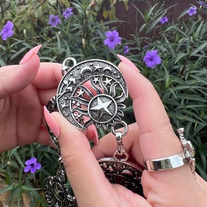 Metal Crescent Moon and Star Belt, Vintage Vibe Costume Jewelry, Waist ...