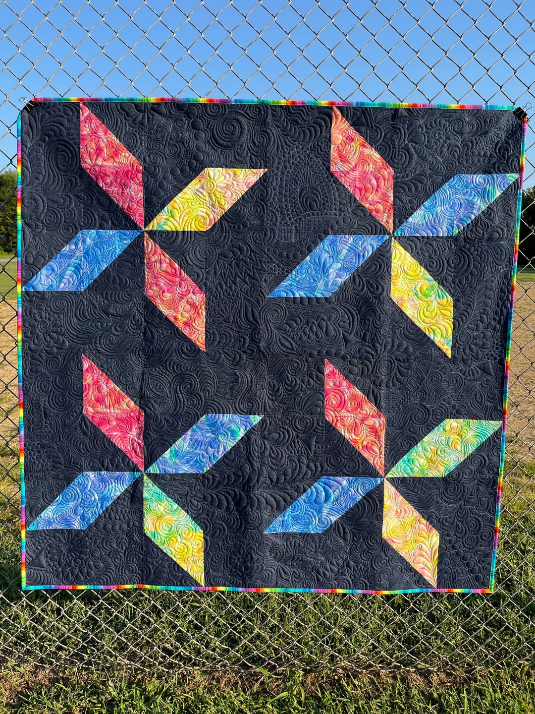 Giant Pinwheel With Custom Graffiti Quilting - Etsy