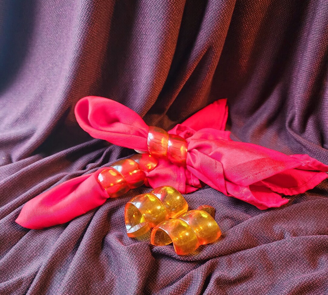 MCM Amber Lucite Spiral Nakpin Ring Holder Lucite Corkscrew Napkin Ring ...