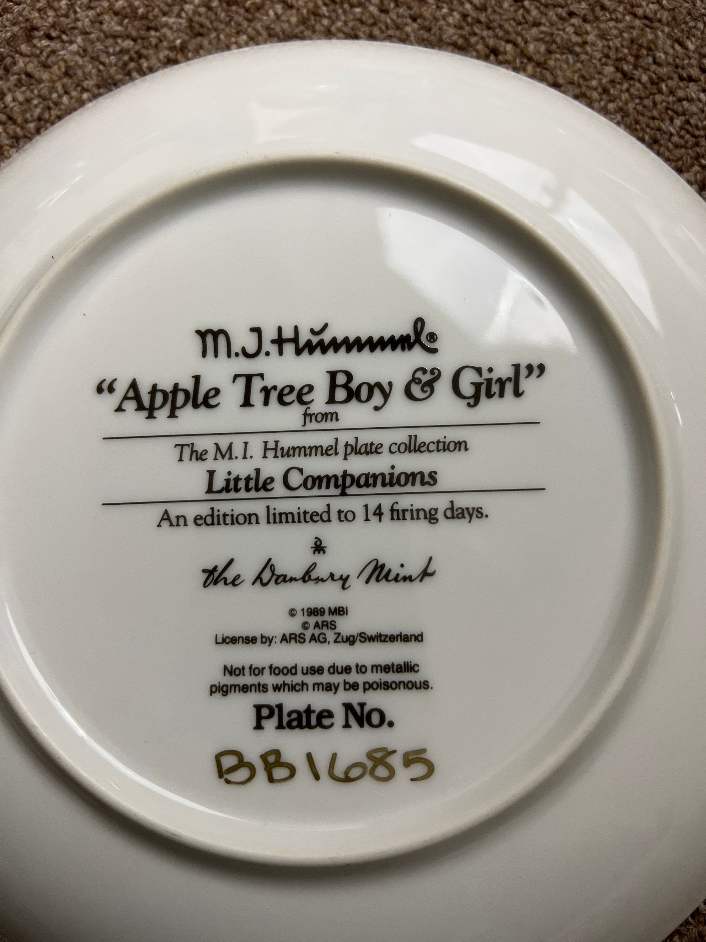 MJ Hummel 1989 apple Tree Boy and Girl Little Companions. the Danbury ...