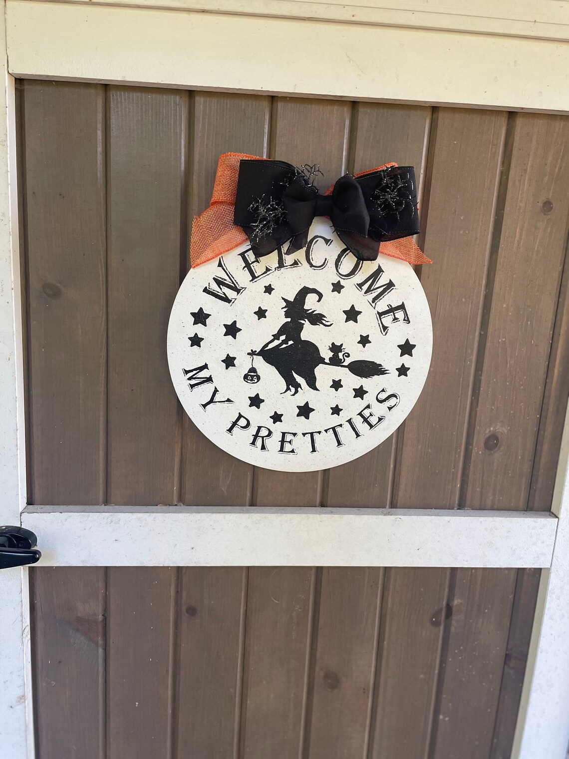 Hello My Pretties Witch Painted Round Sign, Halloween Front Door Hanger ...