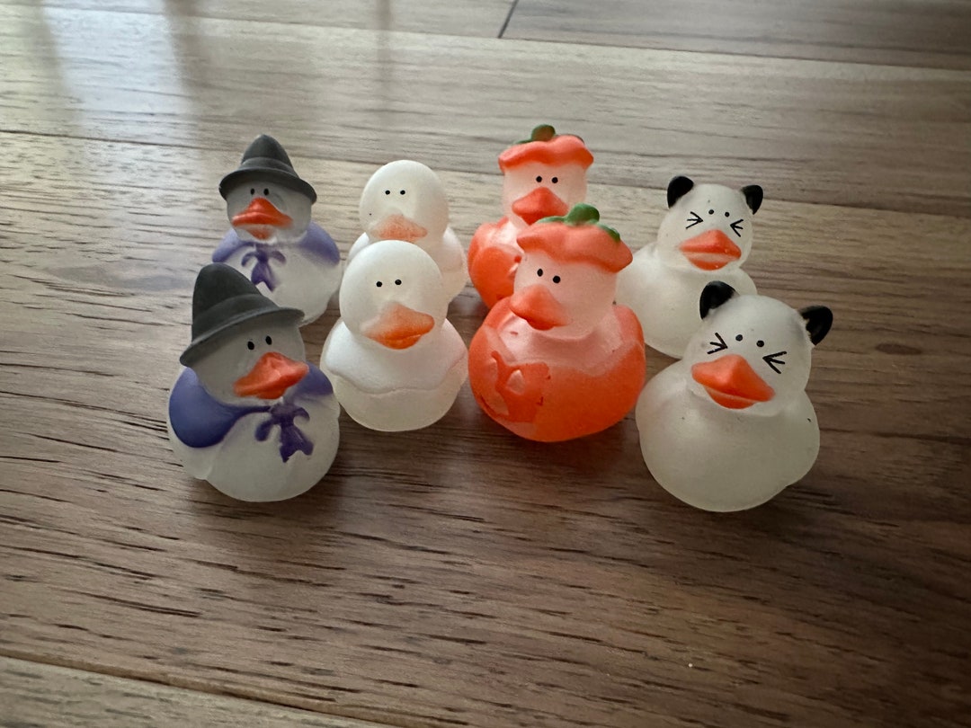 Glow in the Dark Halloween Mini Rubber Ducks Jeep Ducks Duck Duck Jeep ...