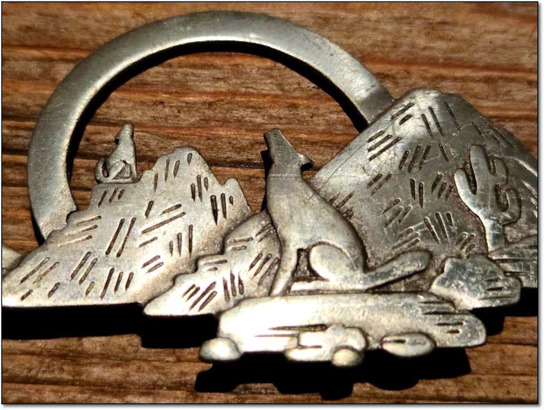 Vintage JJ Jonette 1988 Howling at the Moon on Wolf Mountain, a Pewter ...