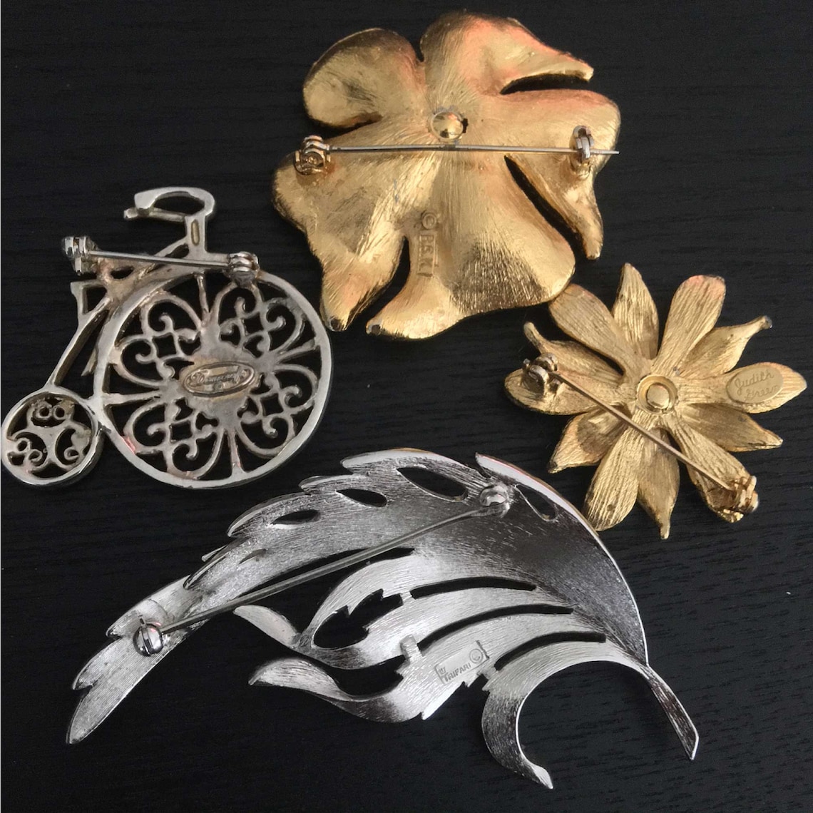Vintage Modernist Brooch Pins Scarf Clip Studio Crown Trifari, BSK ...