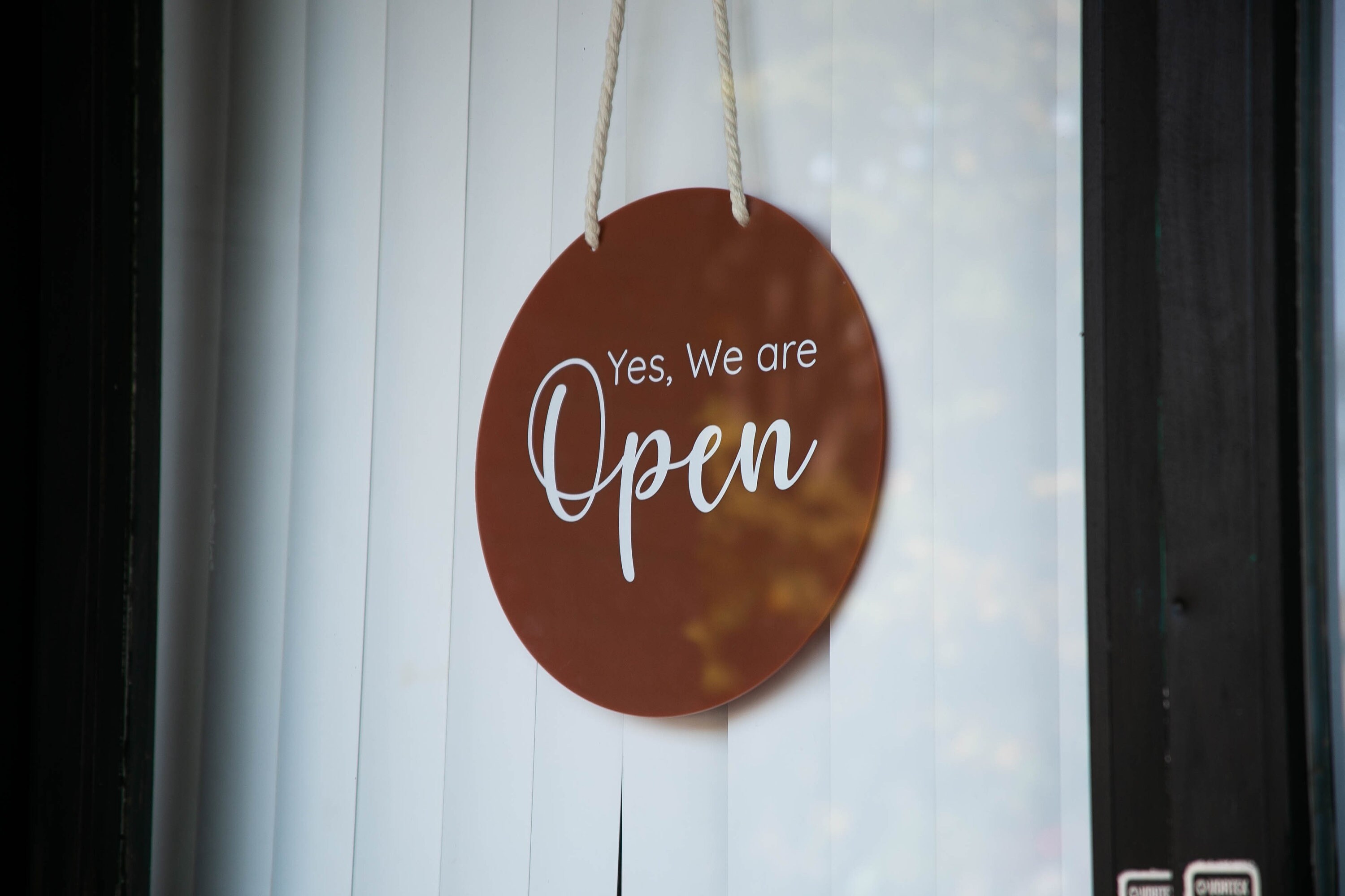 Round Hanging Acrylic Sign open & Closed Double Sided W/ White Rope ...