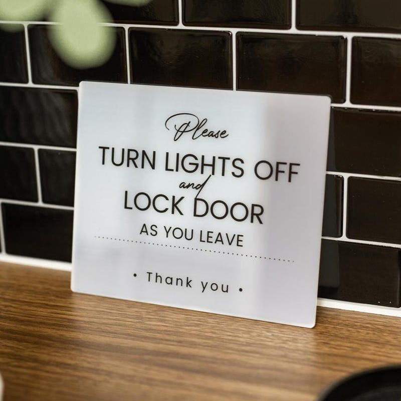 Please Turn off Lights Sign - Etsy