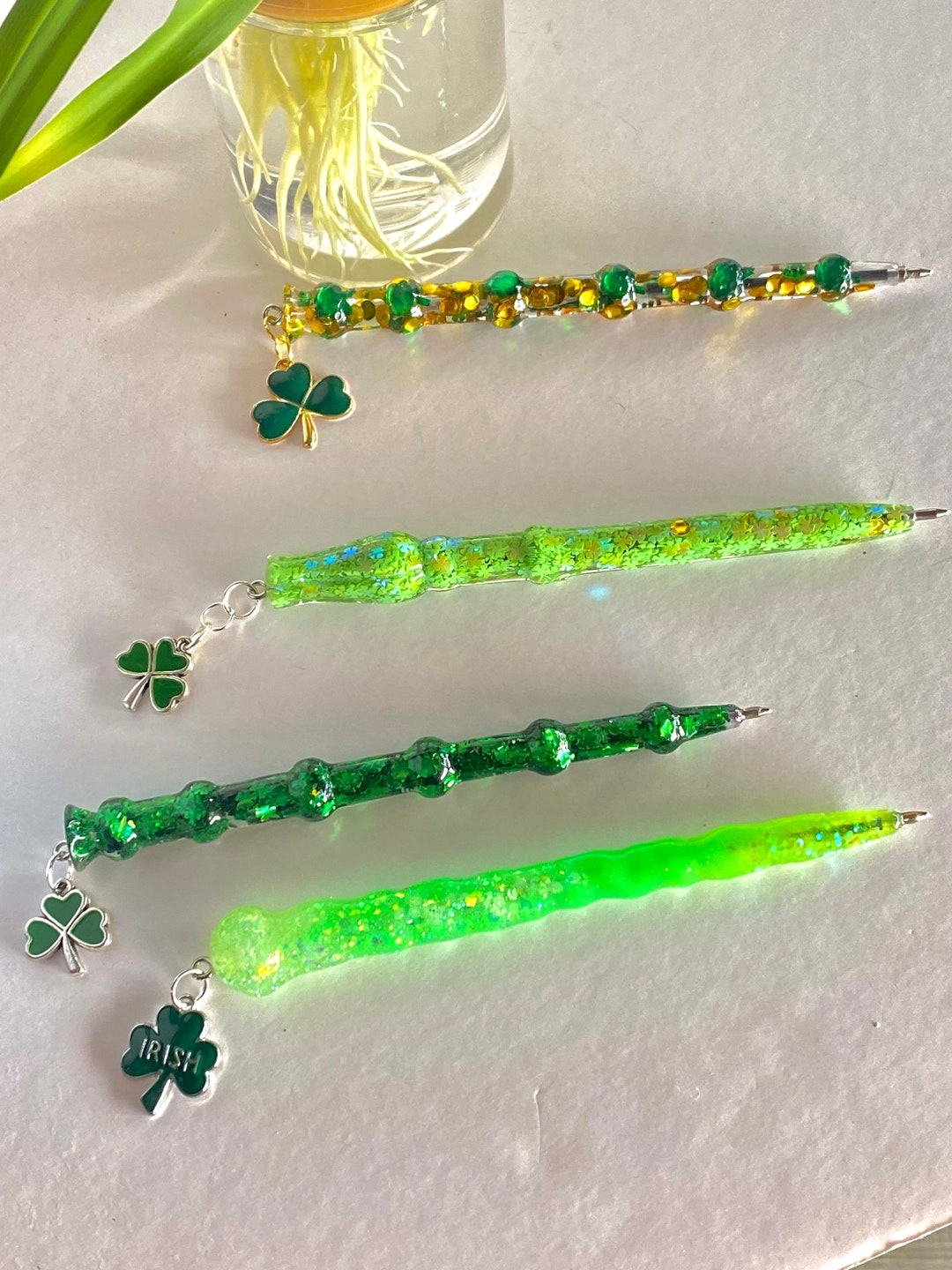 Happy St Patricks Day Pens Shamrock Green Luck of the Irish Resin ...