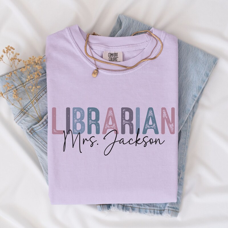Librarian Shirt - Etsy