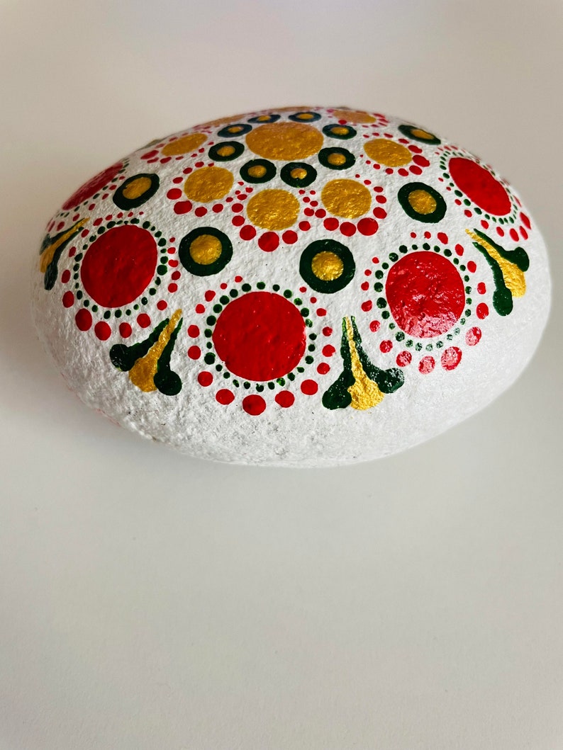 Painted Pebble , Minimal Mandala - Etsy