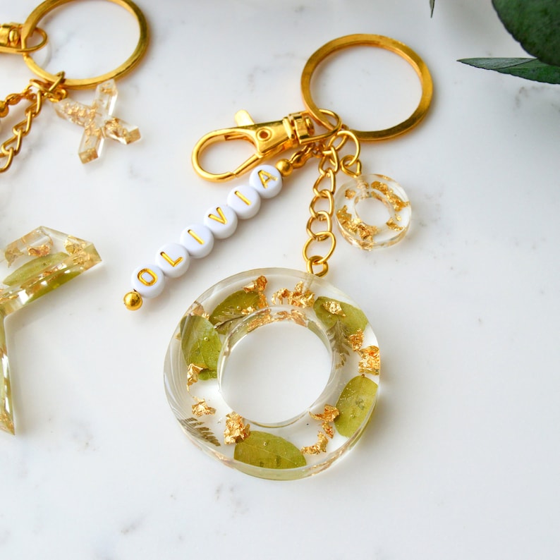 Aesthetic Resin Letter Initial Keychain Name Beaded Keyring Charm ...