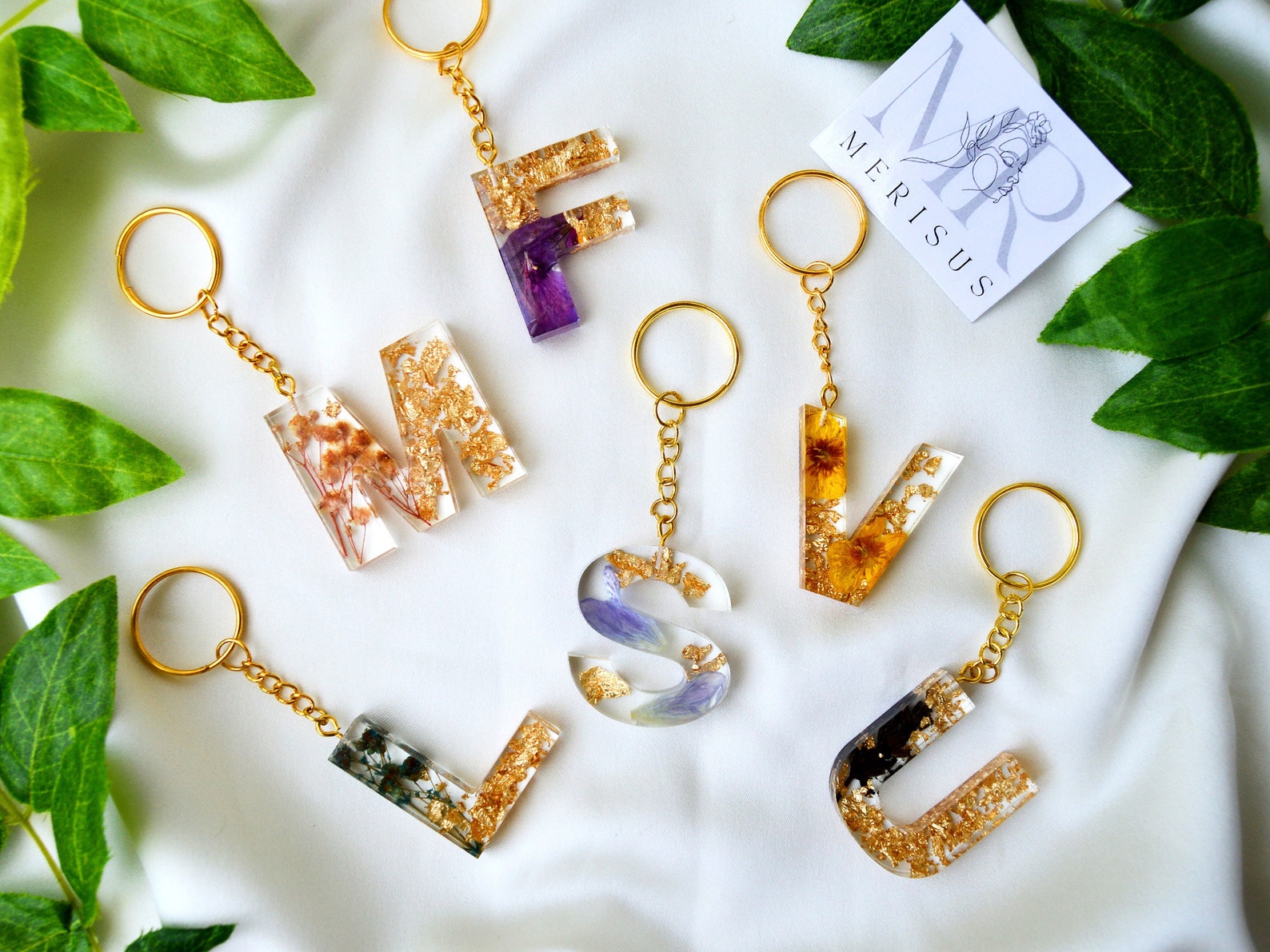 Personalized Resin Flowers Letter Keychain, Inital Keyring, Dried ...