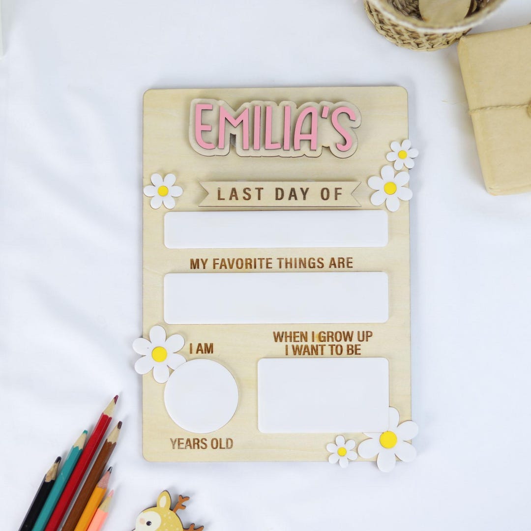 First Day of School Sign With Daisy Flower, Wooden Name Tag Back to ...