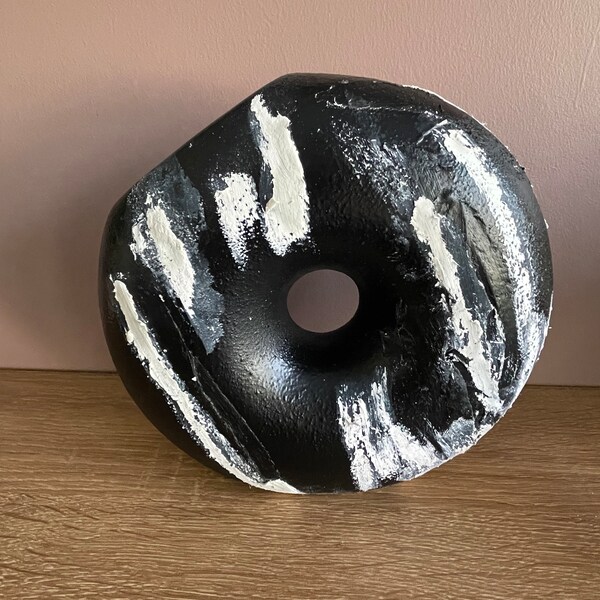 White Donut Vase - Etsy