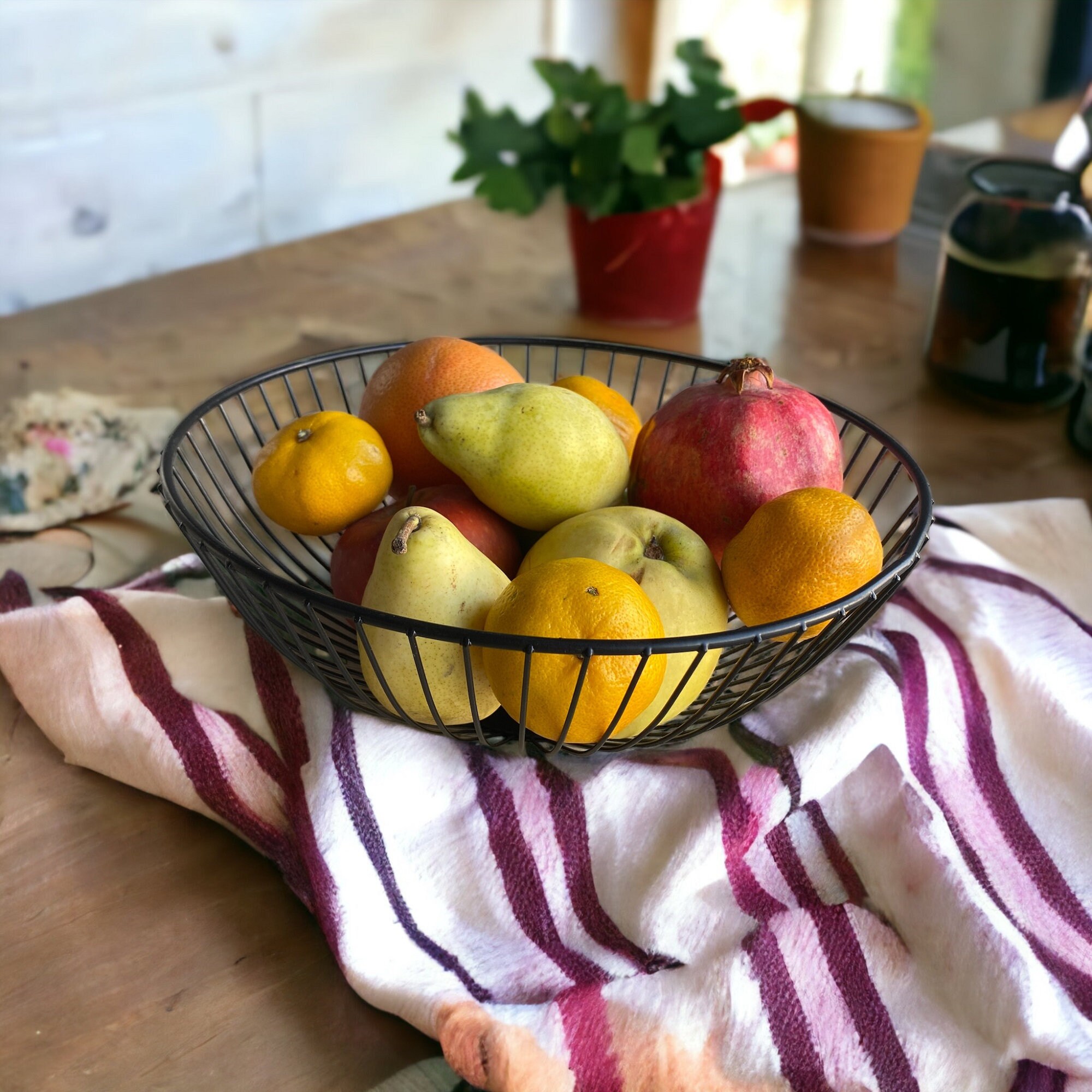 Fruit Bowl for Kitchen Counter Modern Metal Wire Vegetable Basket for ...