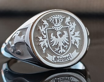 Personalized Gold and Silver Signet Ring , Crest Ring, Family Crest ...