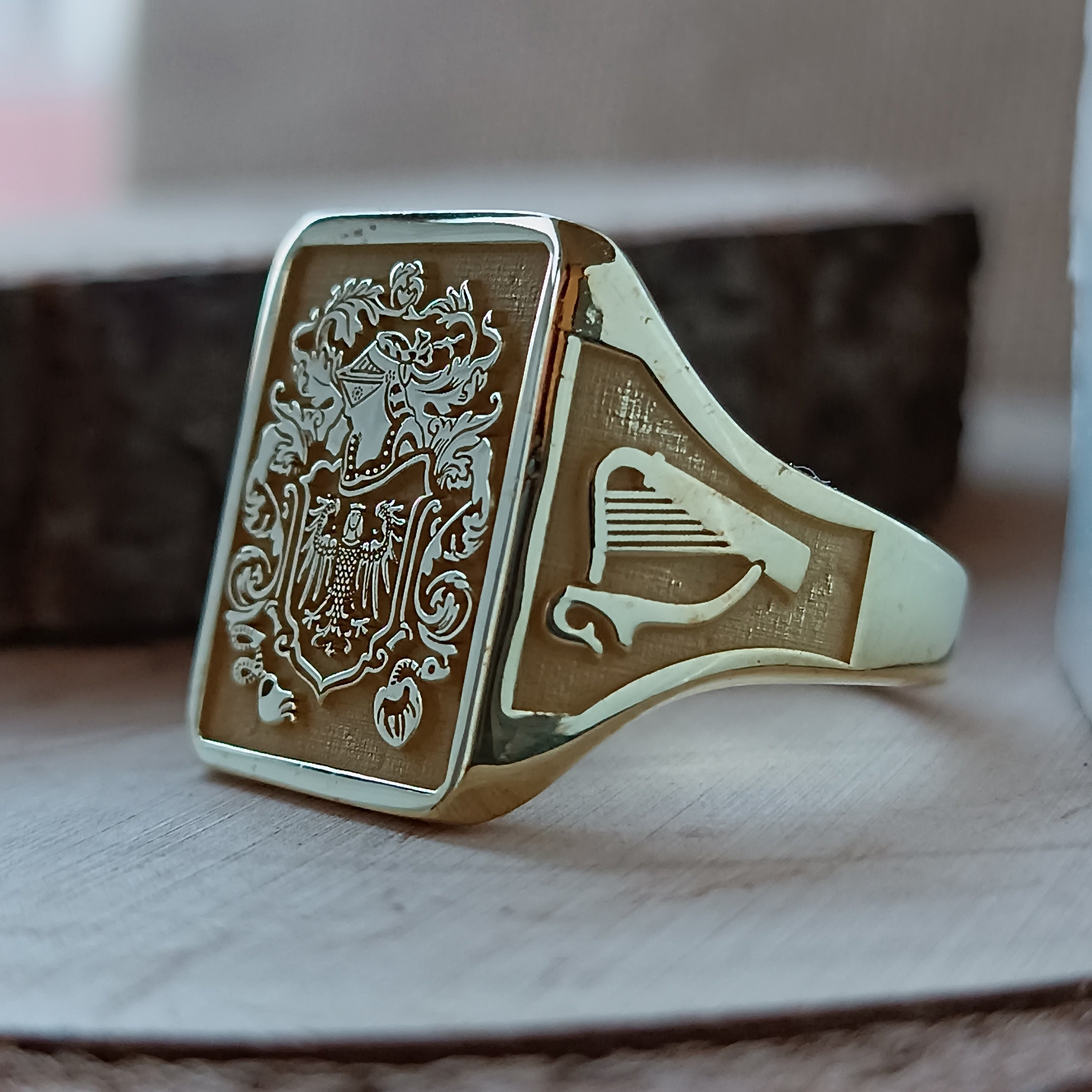 Family Crest Signet Ring Father's Day Gift Coat of Arms - Etsy
