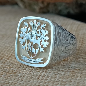Custom Engraved Signet Ring, 24K Personalized Jewelry Family Crest Ring ...