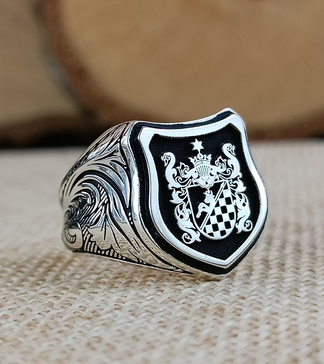 Custom Signet Ring, Crest Ring, Family Crest Signet Ring Christmas Gift ...