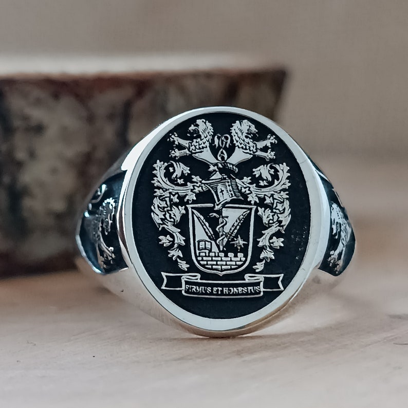 Family Crest Rings, Custom Signet Ring, Family Crest Signet Ring ...