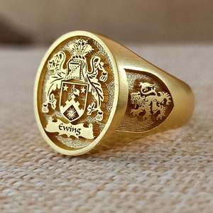 Family Crest Ring, Gold Chunky and Dainty Bridesmaid Rings Vintage ...