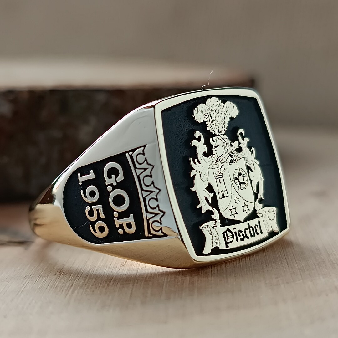 Family Crest Ring, Personalized Gold and Signet Ring, 10K Gold, 14K ...