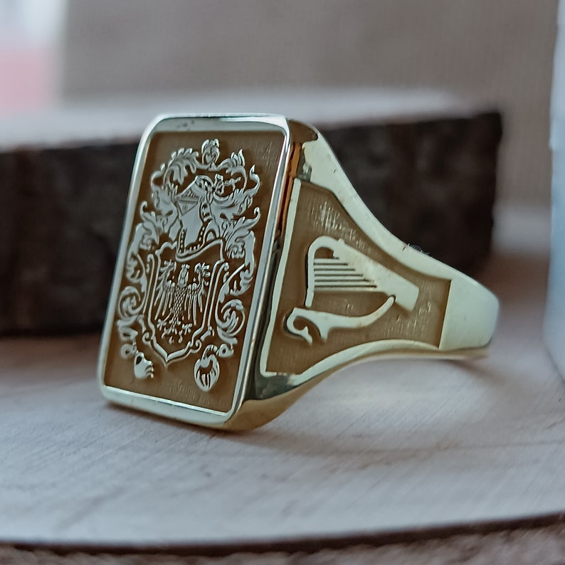 Family Crest Signet Ring Father's Day Gift Coat of Arms - Etsy