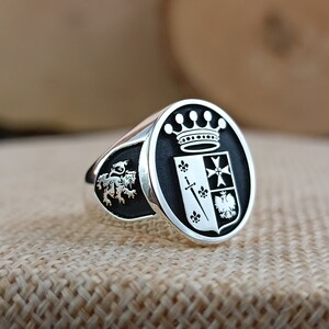 Family Crest Rings, Custom Signet Ring, Family Crest Signet Ring ...