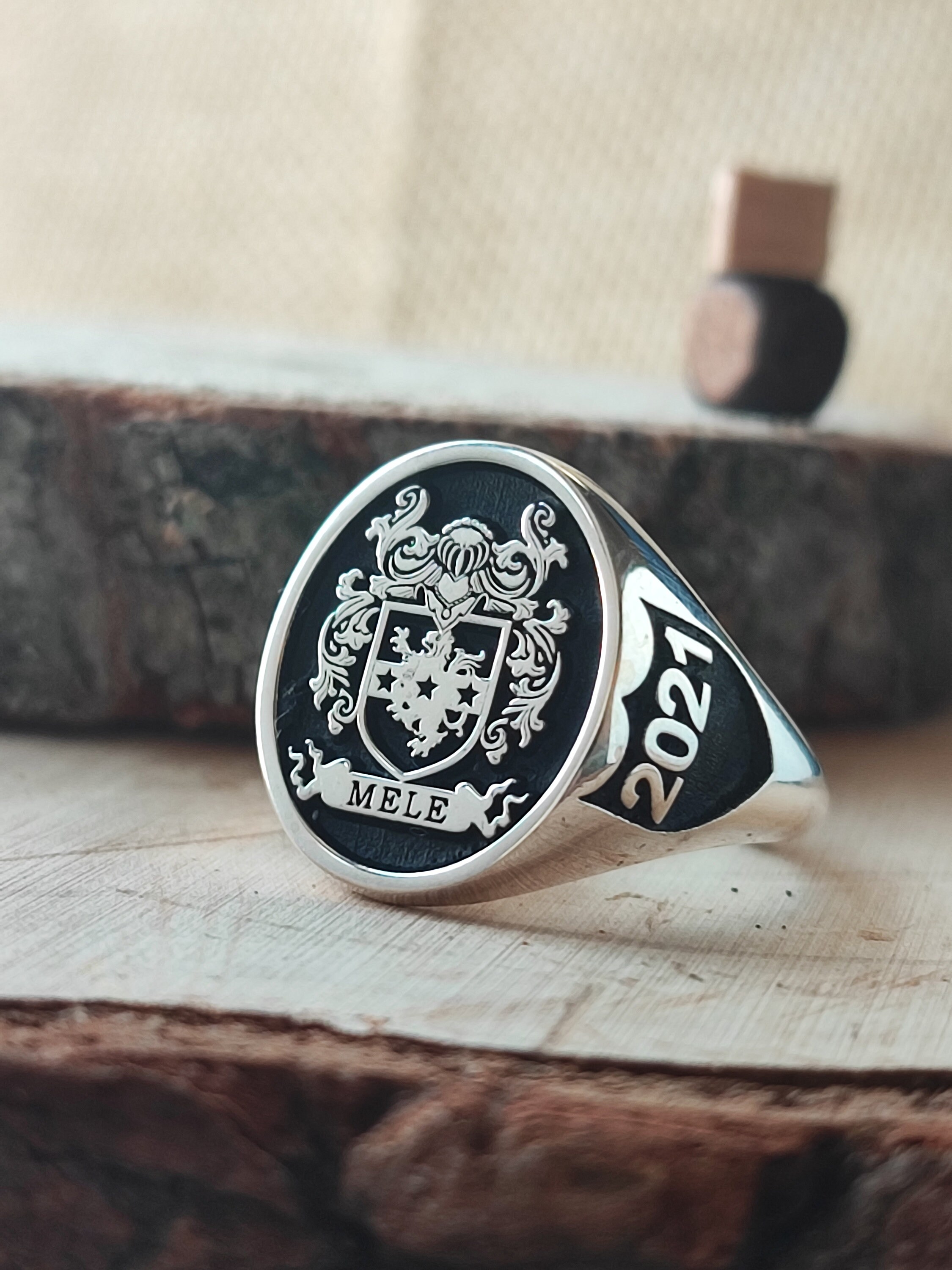 Custom Signet Ring, Family Crest Signet Ring, Personalized Jewelry ...