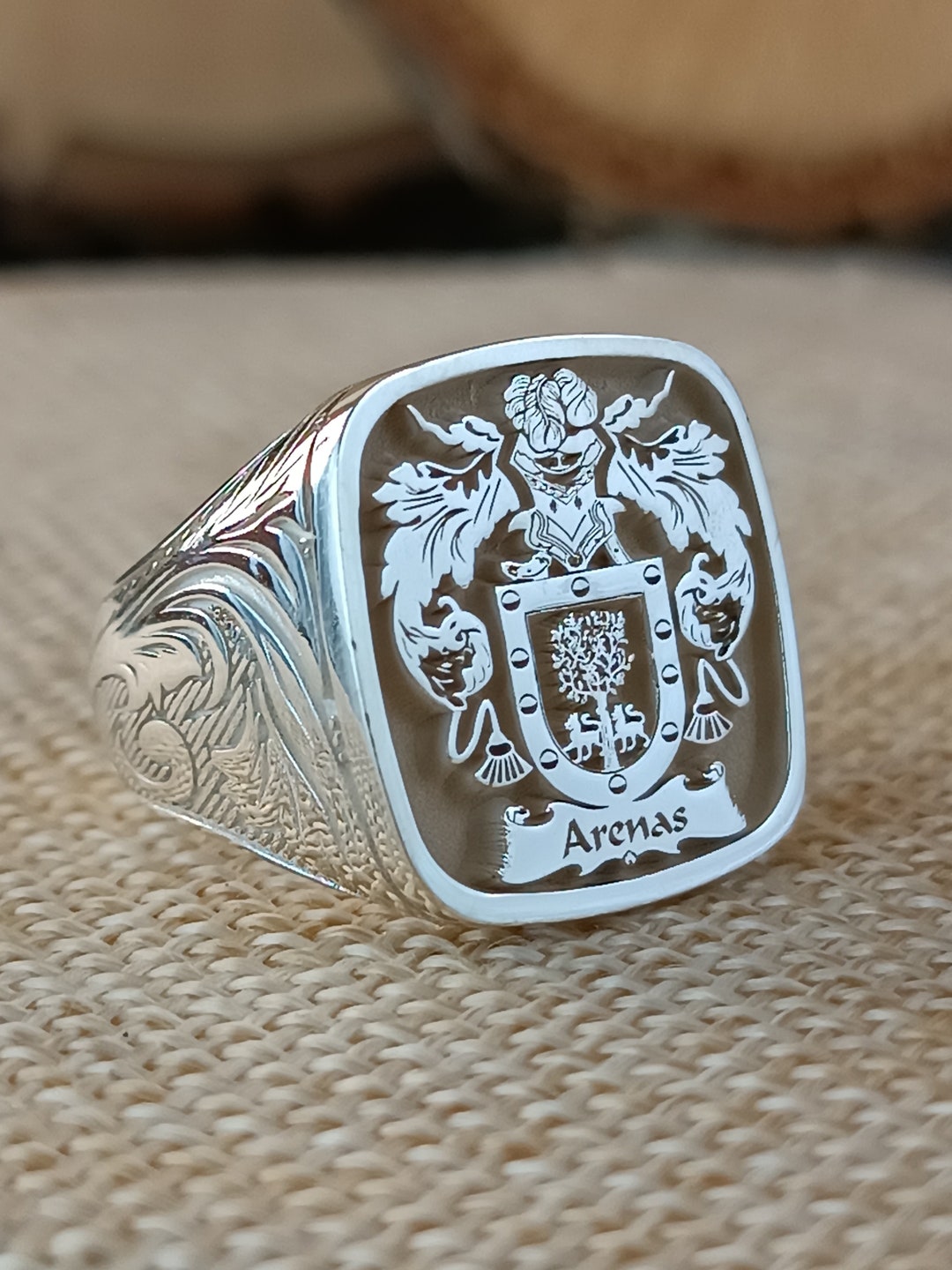 Personalized Gold Signet Ring Custom Engraved, Family Crest Ring, Coat ...