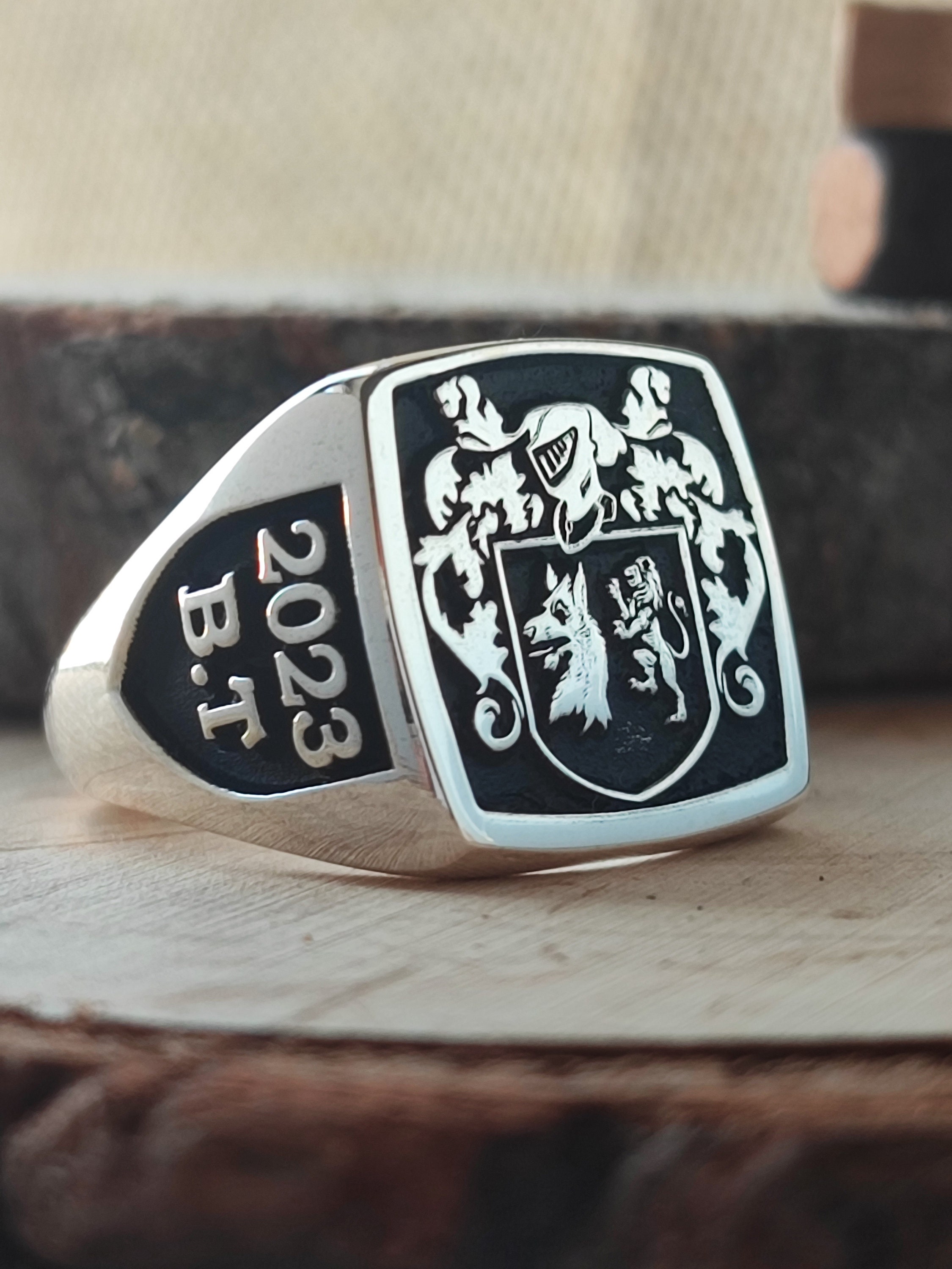 Crest Ring, Family Crest Signet Ring Father's Day Gift, Coat of Arms ...