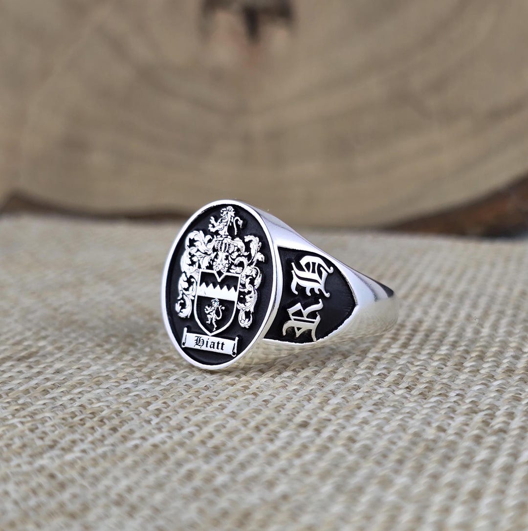Custom Signet Ring, Family Crest Signet Ring, Personalized Jewelry ...