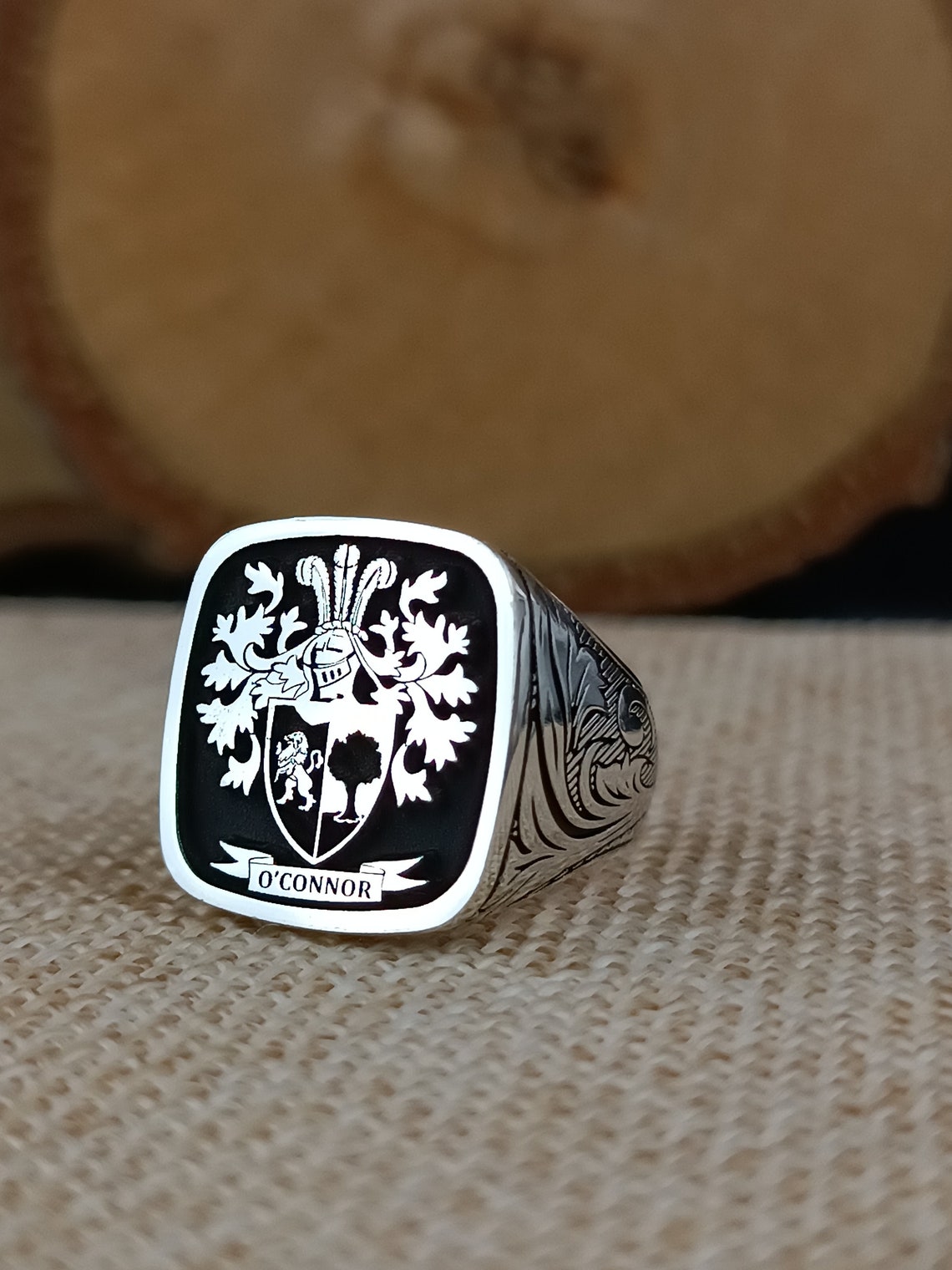 Christmas Jewelry, Clan Logo, Crest Jewelry, Crested Arms, Crested Ring ...