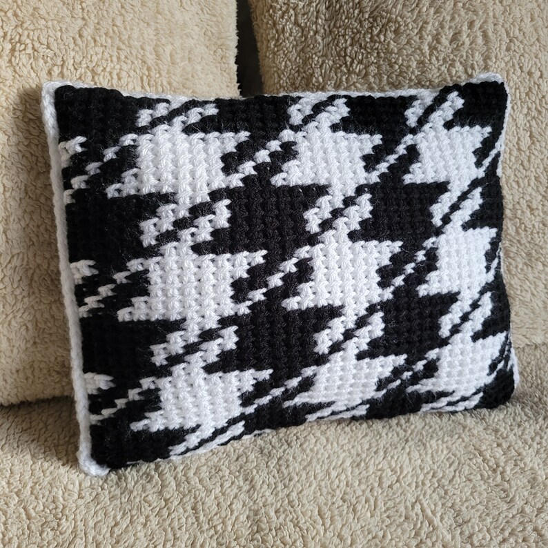 Houndstooth / Dog Tooth Tunisian Crochet Throw Pillow PDF Pattern - Etsy