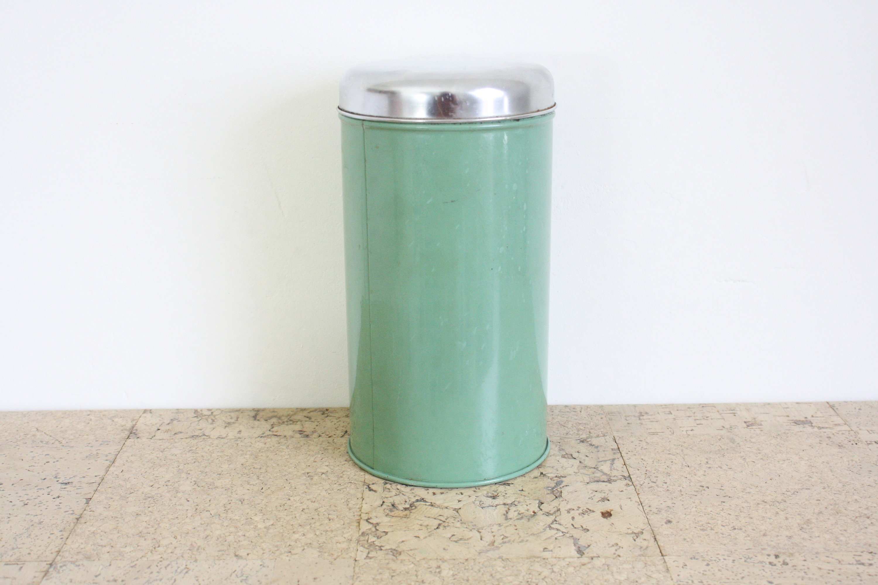 Brabantia Rusk Tin beschuitblik With Lift and Rose Sticker - Etsy